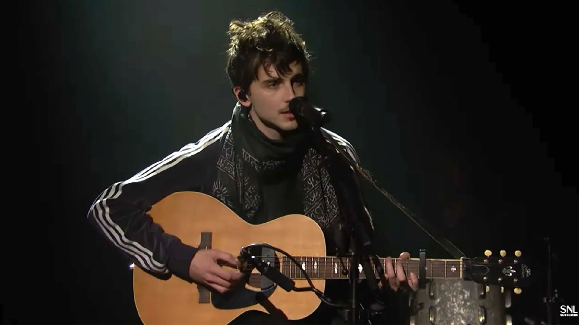 Timothée Chalamet : de l'écran à la scène de Glastonbury pour un ...