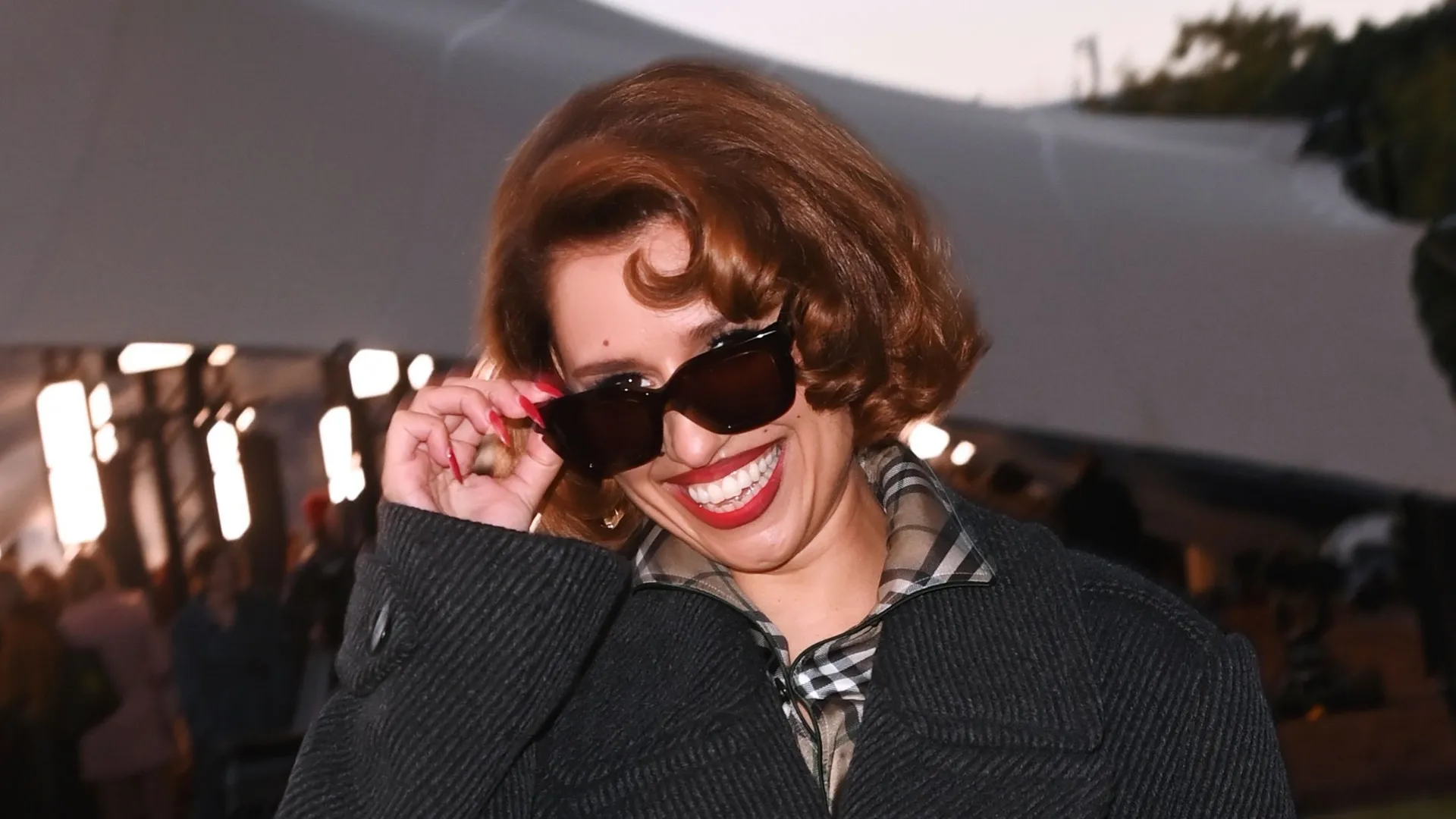 Raye annonce son deuxième album : retour sur son incroyable parcours - RTBF Actus