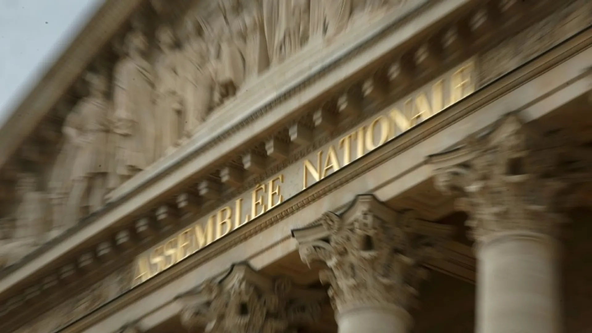 Près d’un million de signatures : une pétition lancée par une étudiante ...