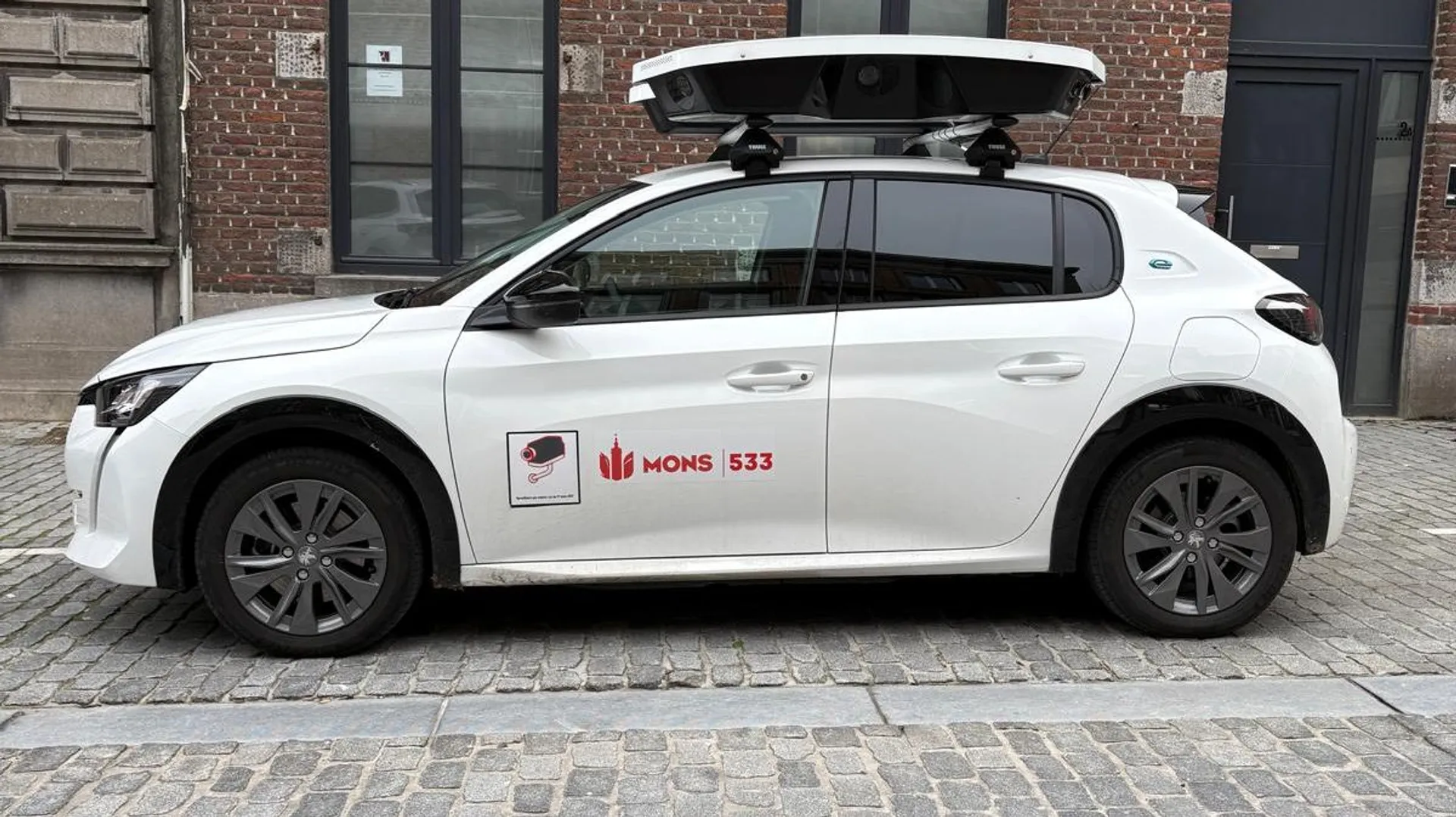 Mons : les débuts mitigés de la scan-car - RTBF Actus