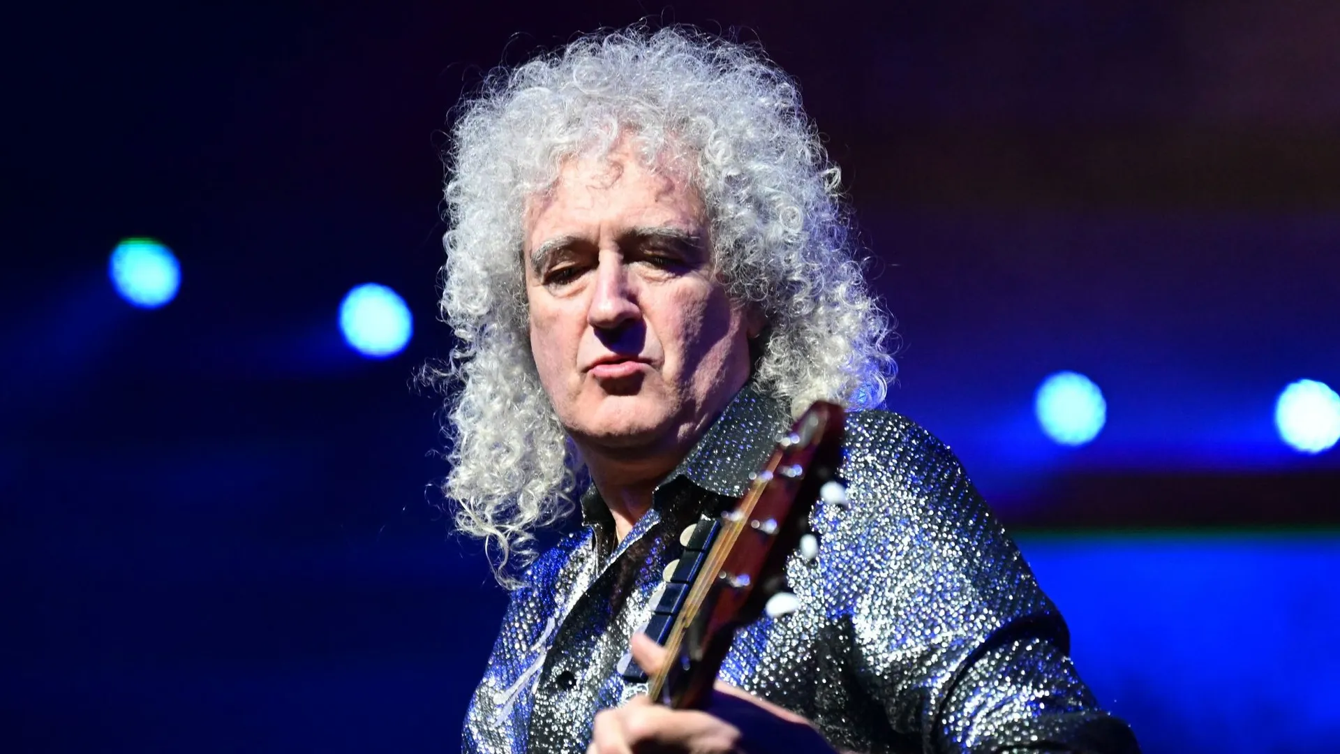 Brian May travaille sur la bande originale de l'adaptation d'un dessin ...