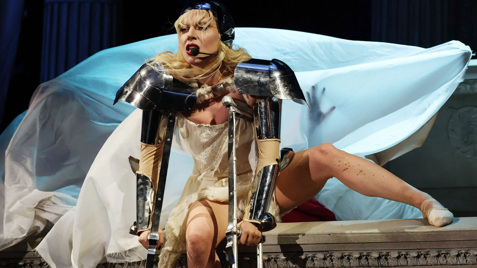 Tim Burton évoque un nouveau projet avec Lady Gaga, 'une artiste ...