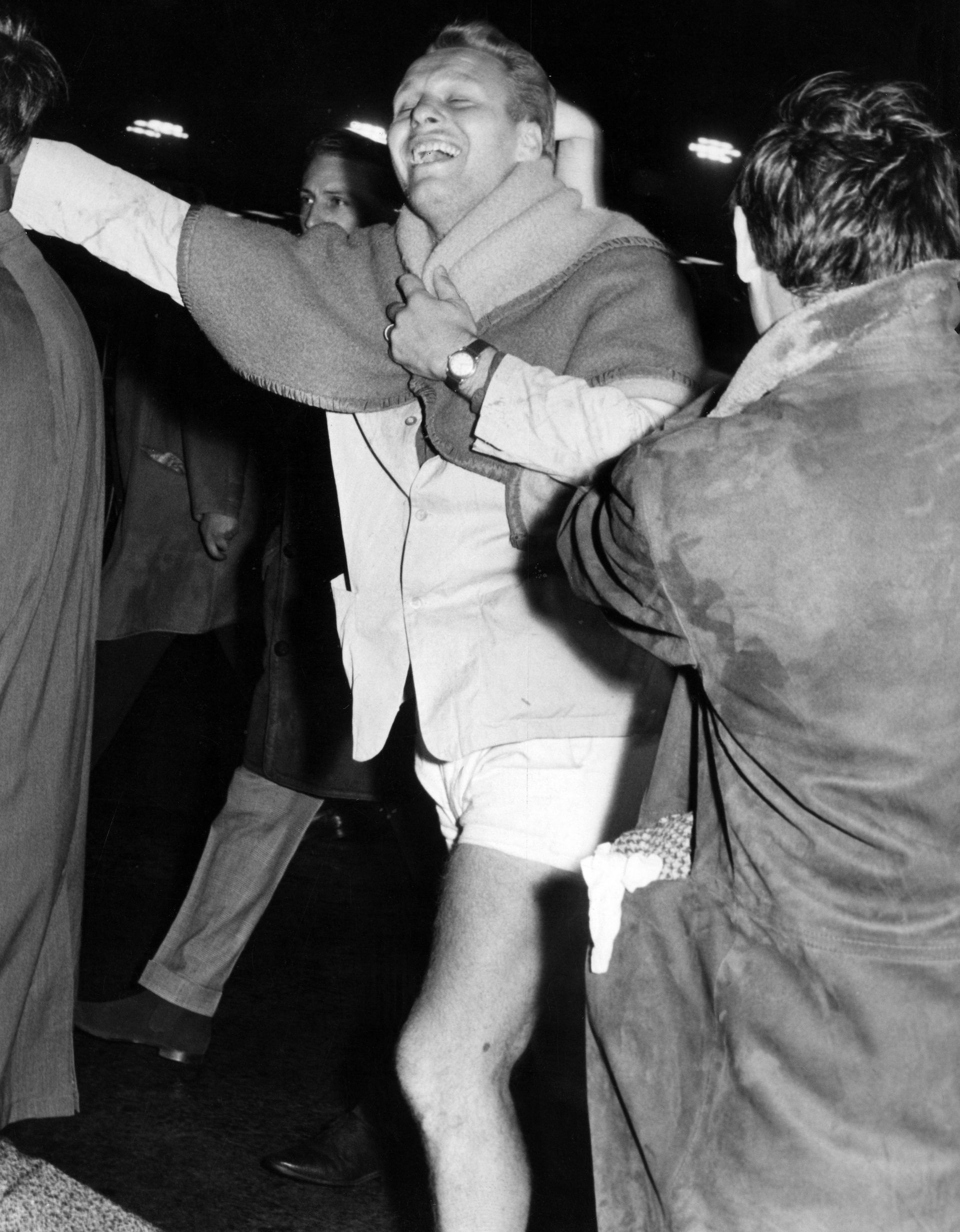 Opération 'Dragon rouge' : il y a 60 ans, les paras belges sautaient ...