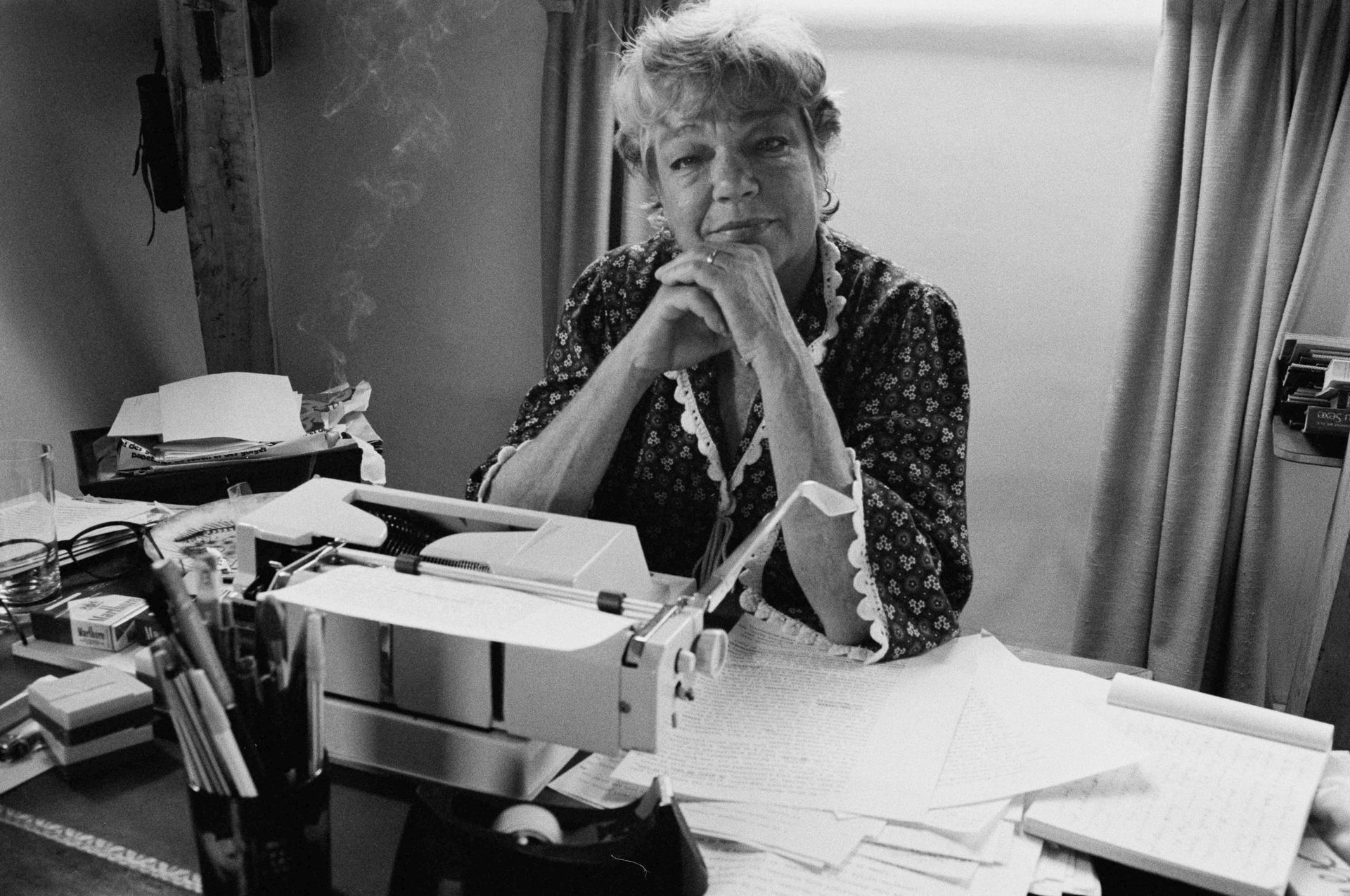 Simone Signoret, 40 ans déjà : portrait d’une actrice engagée, sincère ...