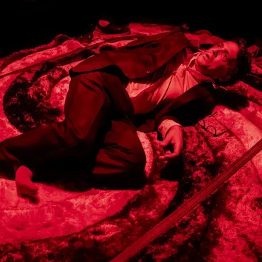 “Soleil” d'Armel Roussel : au Studio Varia et au Théâtre des Tanneurs, le public habite la ...