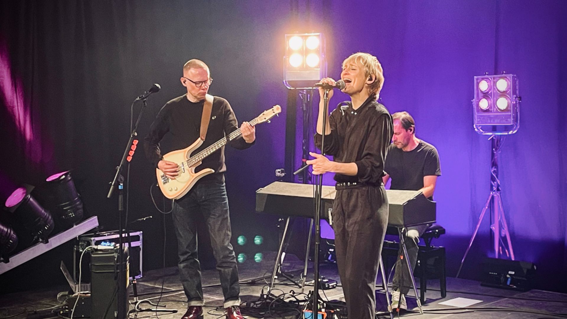Hooverphonic et Geike Arnaert se séparent après cinq années de ...