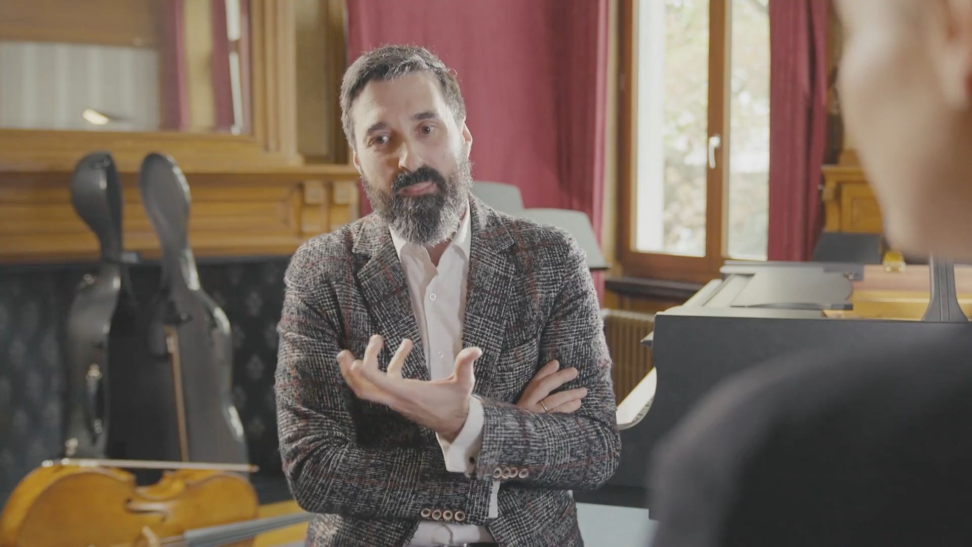 L'interview intégrale du chef de pupitre du BNO, Olsi Neka - le ...