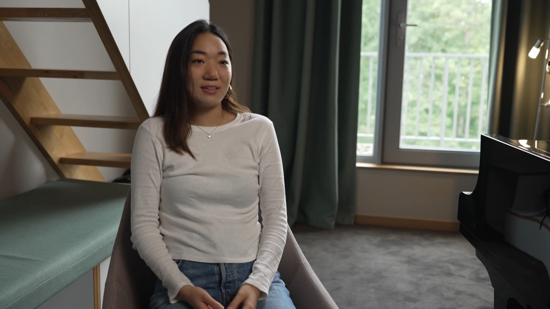 Portrait d'Elli Choi, finaliste du Concours Reine Elisabeth Violon 2024 - le reportage de ...