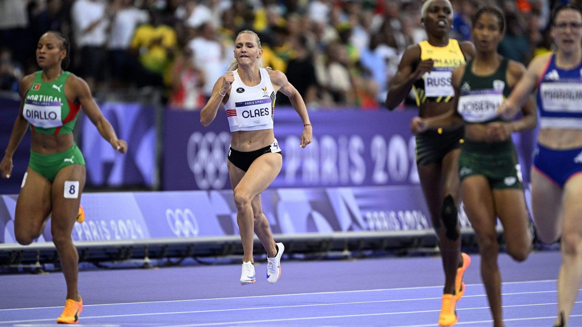 Athlétisme - Demi-Finale 400m Haies : la série de Hanne Claes - Jeux ...