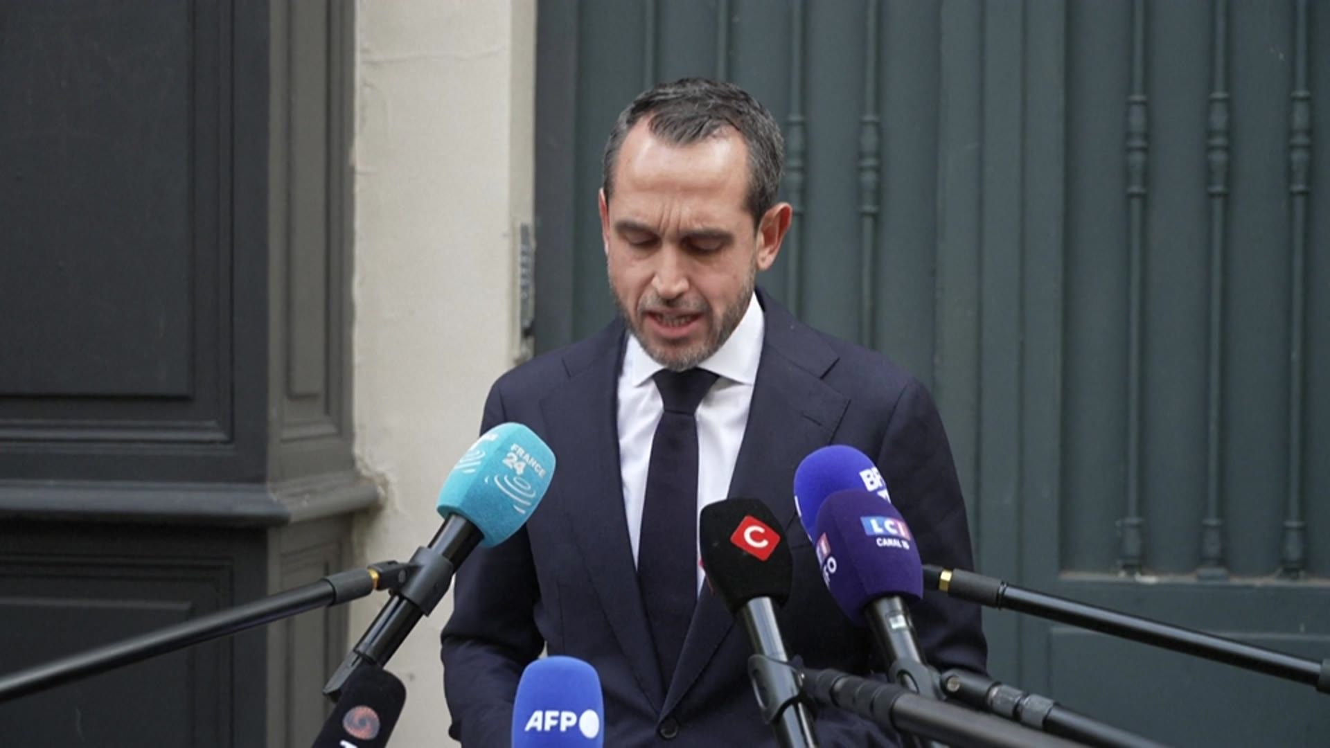 France : Le PS appelle Macron à nommer la gauche à Matignon (déclaration de Pierre Jouvet ...