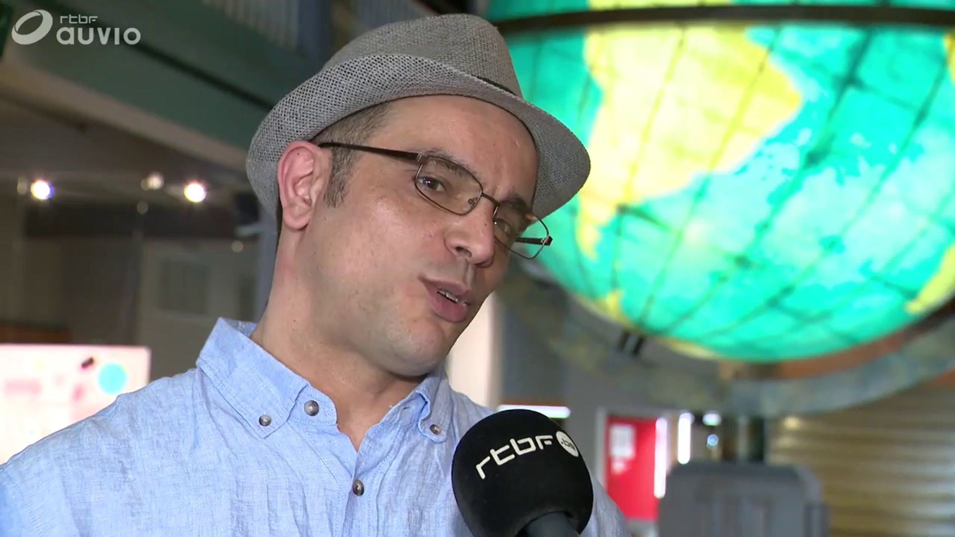 Qui sont les platistes, ces gens qui pensent que la terre est plate ...