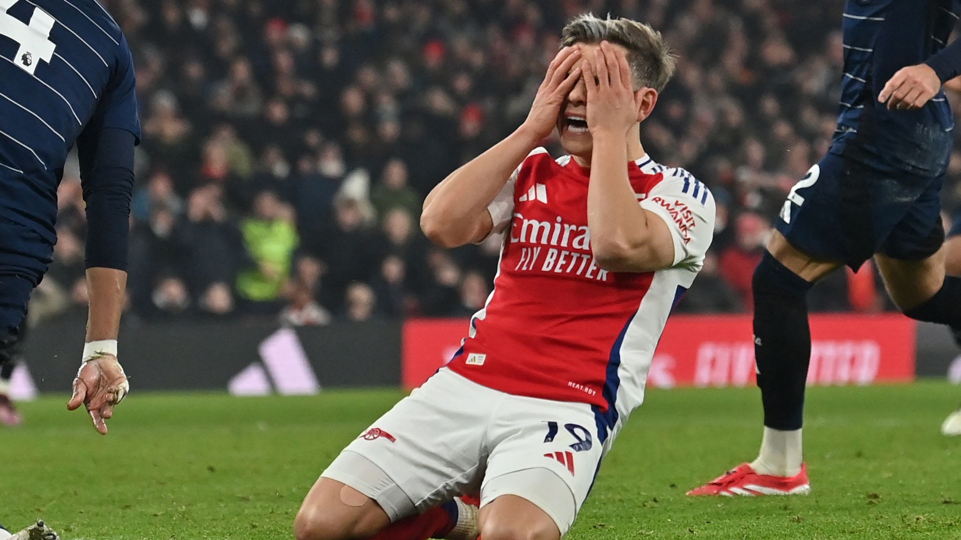 100% Diables : Trossard impuissant, Aston Villa en forme, Benteke ...