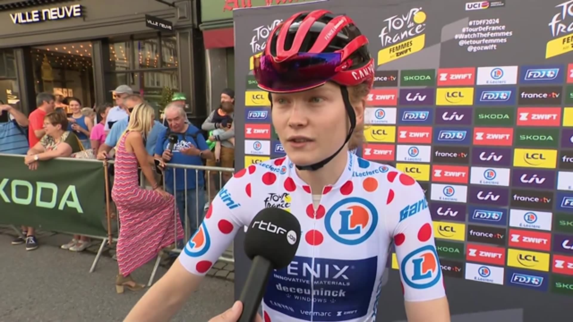 La réaction de Puck Pieterse après sa victoire à Liège - Tour de France ...