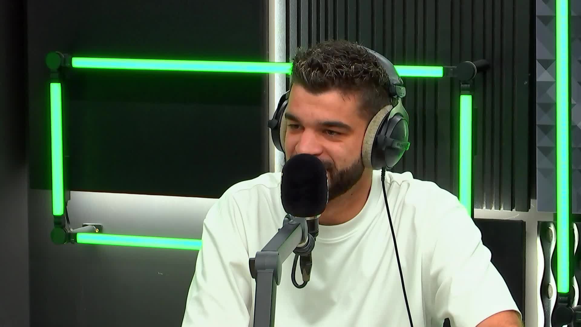 Calumny en interview dans le Réveil de Tipik - L'invité du Réveil de ...