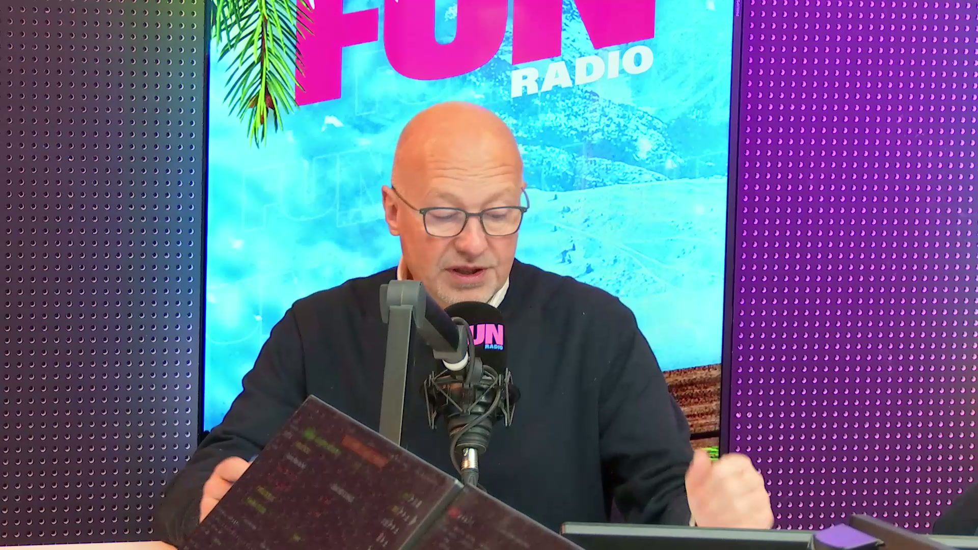 Simon et Jeanne - Notre dernier invité de ce Noël XXL est Serge Ducas ...