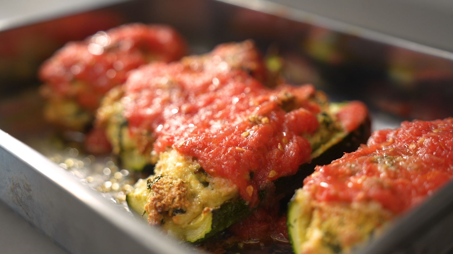 Courgettes farcies à la feta et coulis de tomates - Quel Temps pour la ...