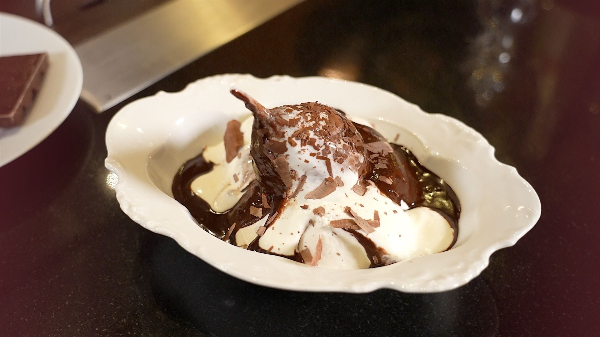 Poire Belle-Hélène de Gerald Watelet - C'est du Belge - Auvio