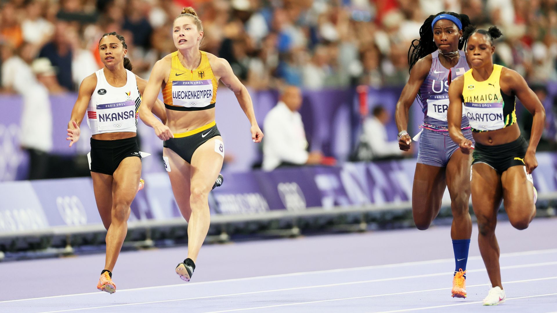Athlétisem : la demi-finale du 100m de Delphine Nkansa - Jeux Olympiques Paris 2024 - Auvio