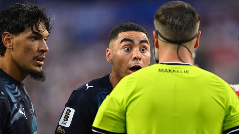 Carton jaune annulé pour Miguel Almiron par la VAR - Etats-Unis ...